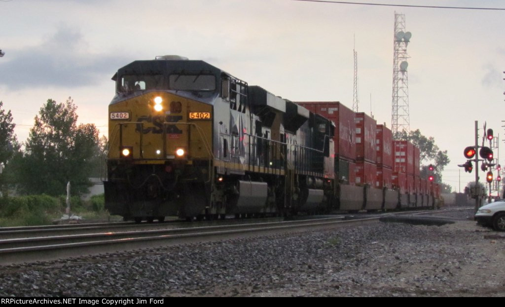 CSXT 5402